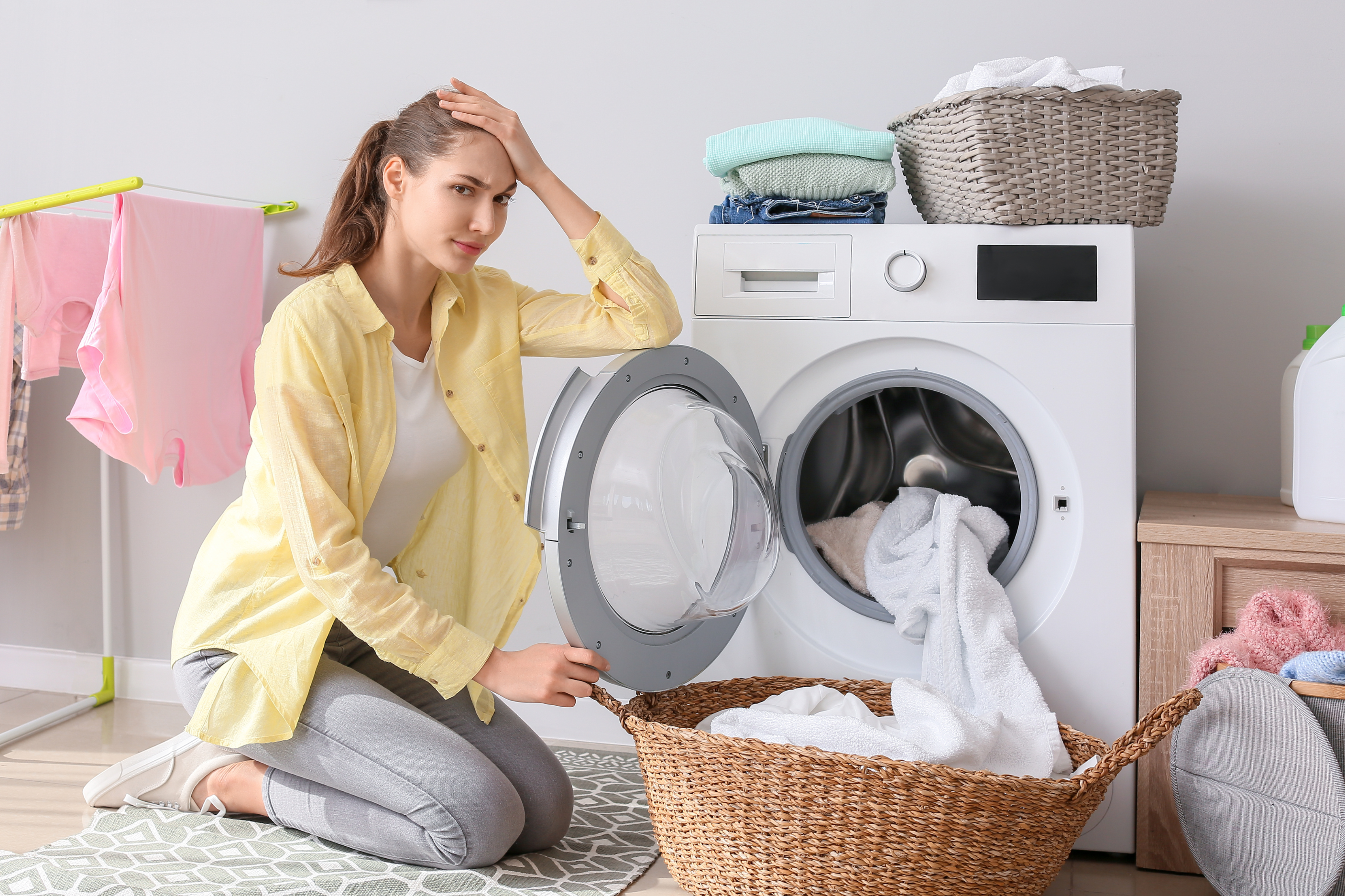 🧺 5 Signs You Need a Laundry Pickup Service – Low Tide Laundry